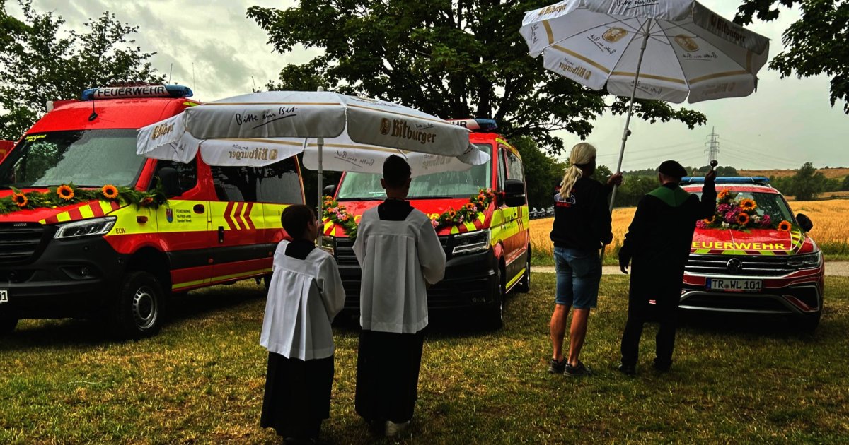Neue Feuerwehrfahrzeuge eingesegnet | https://trier-land.de